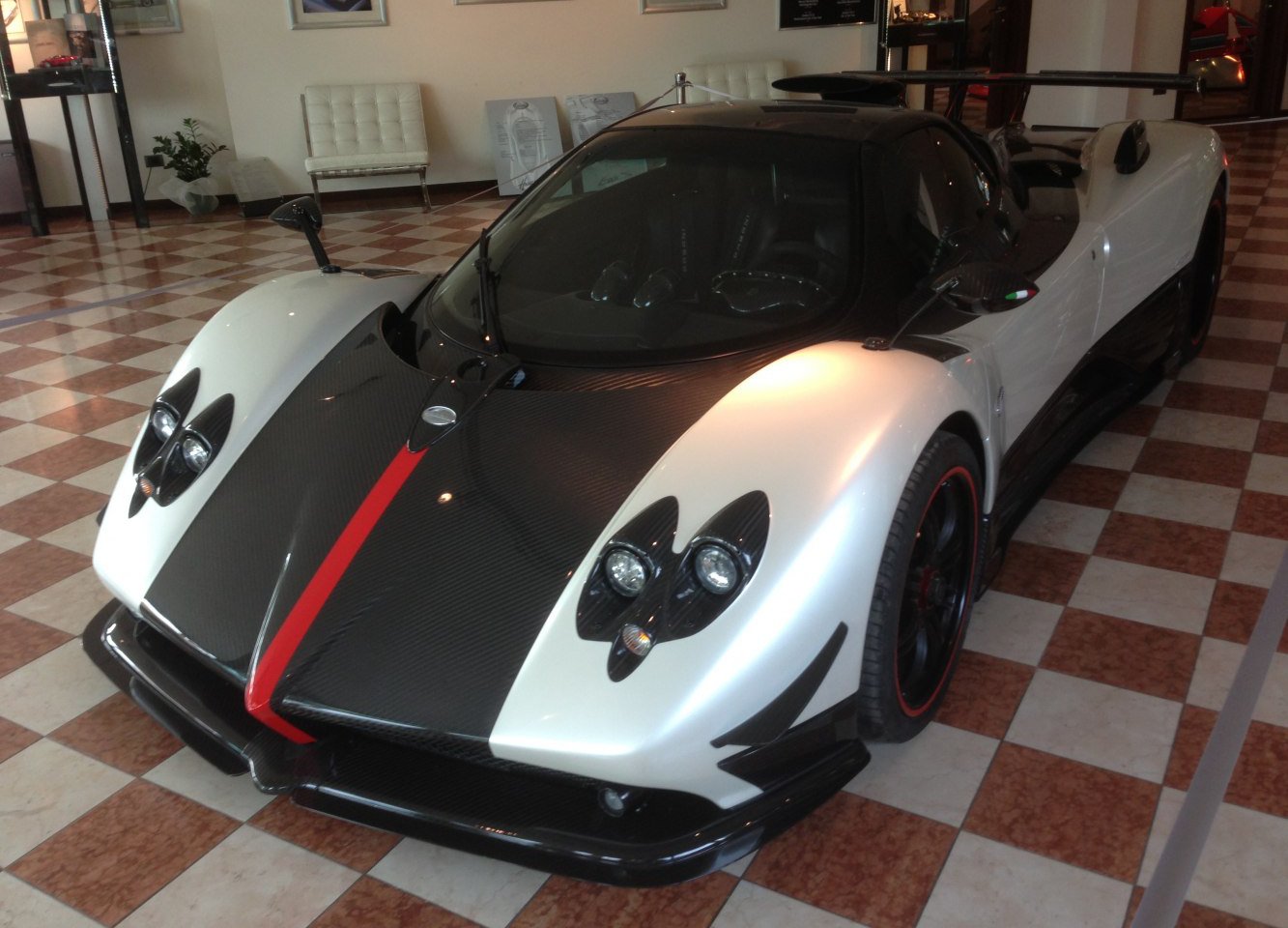 Pagani Zonda технические характеристики и расход топлива автомобилей